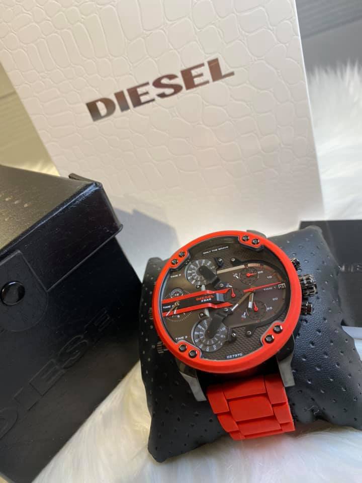 Diesel Men’s Mr. Daddy 2.0 Gunmetal Dial Watch – Club de Mode